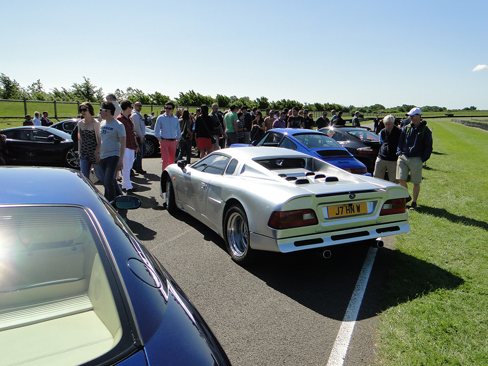 Spectre R42 Supercar